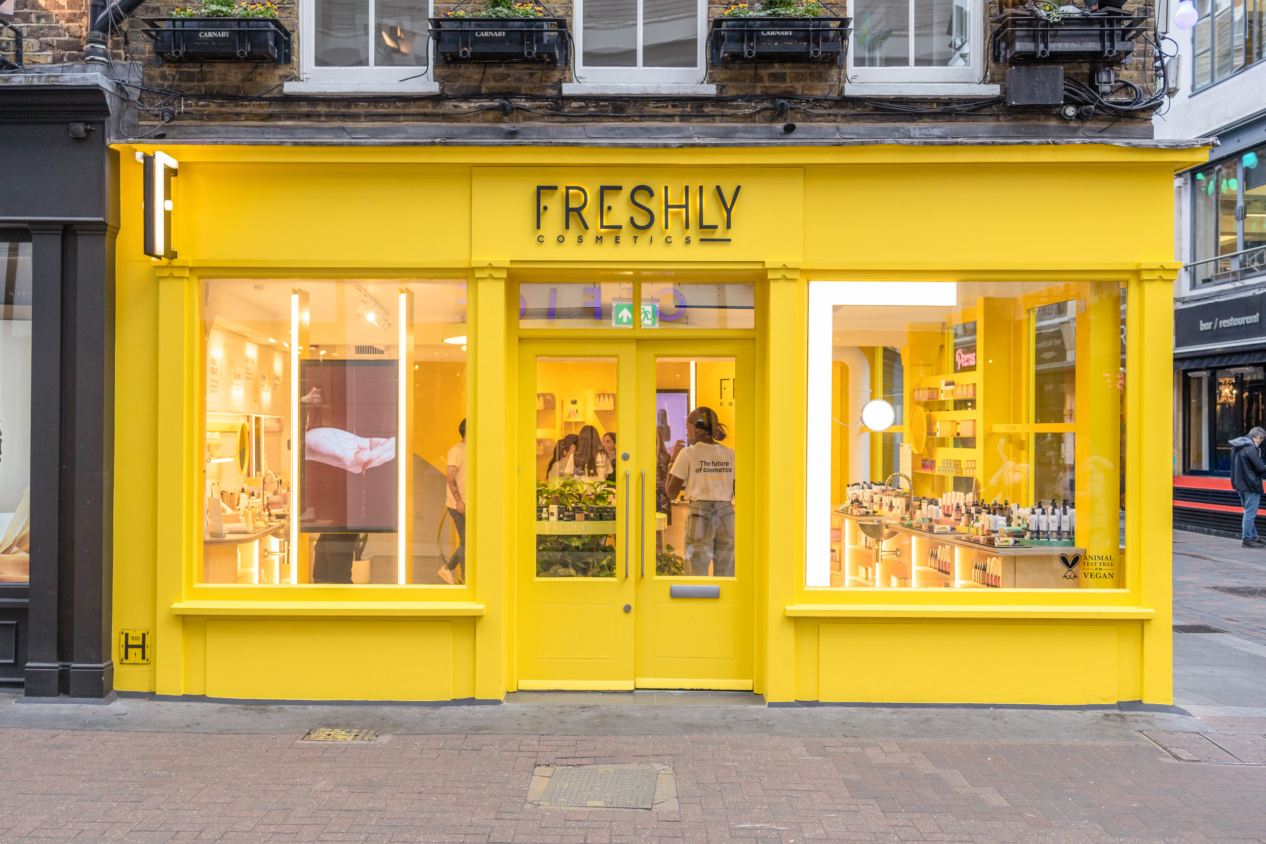 Freshly Cosmetics abre la Freshly Store London, su cuarta tienda física ...